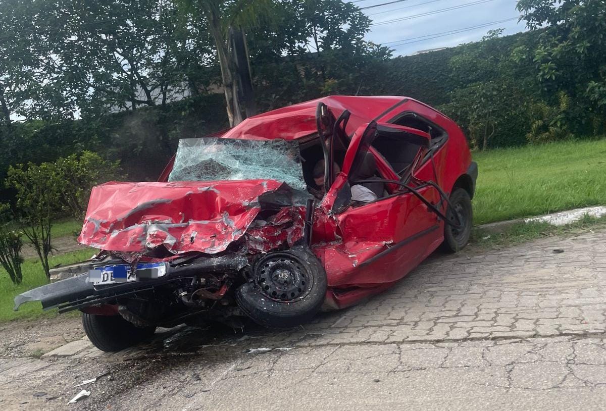 Acidente entre carro e ônibus deixa homem morto na SP-55 em Caraguatatuba | Portal Aqui Vale